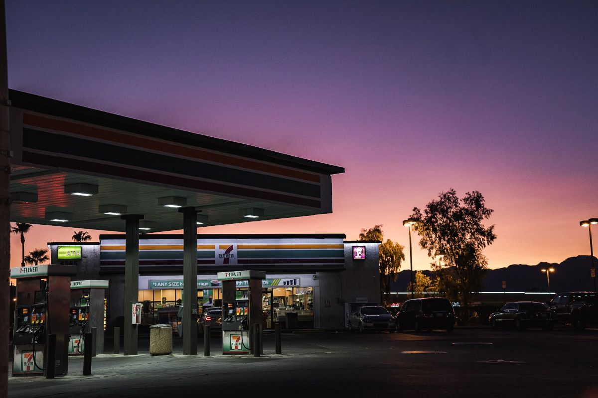5 Good Reasons Your Gas Station Should Leverage People Counters V Count